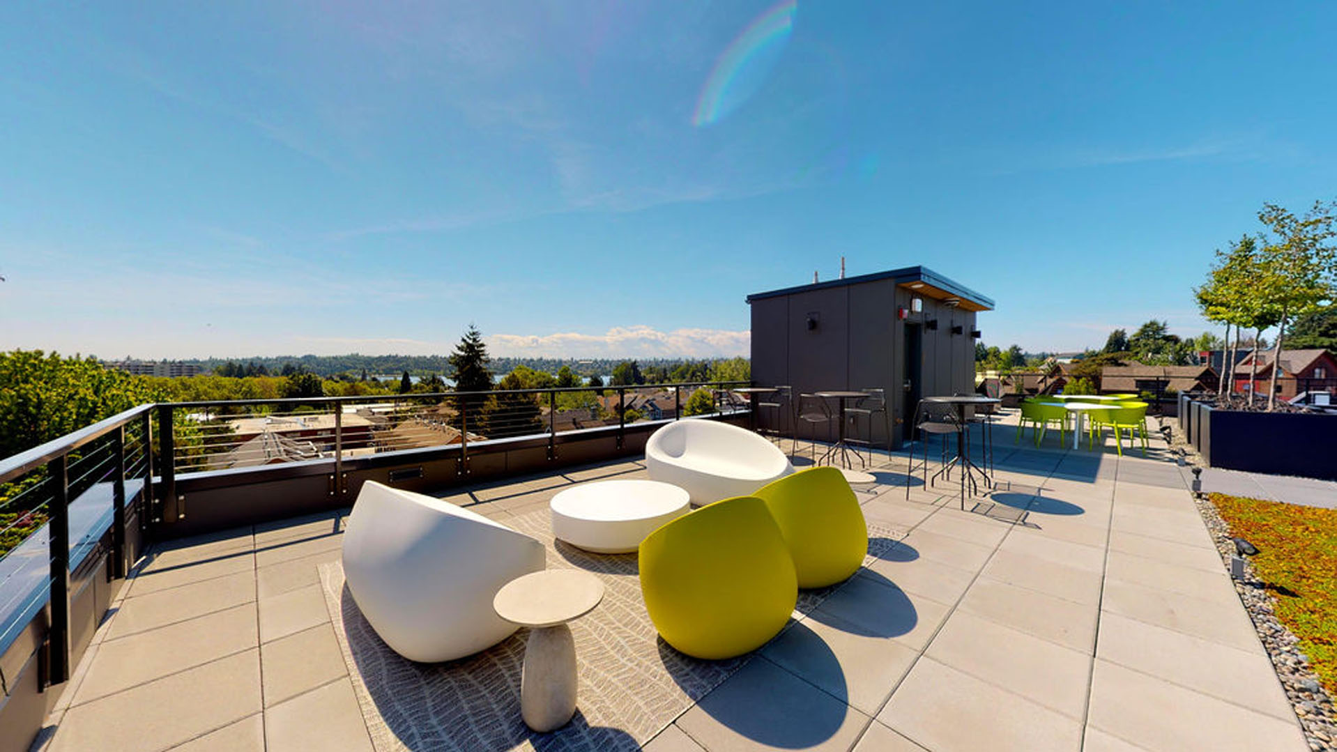 MapleLeafFlats-RooftopDeck - Maple Leaf Flats